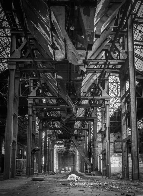 Contrasts • Radek Von Hirschberg