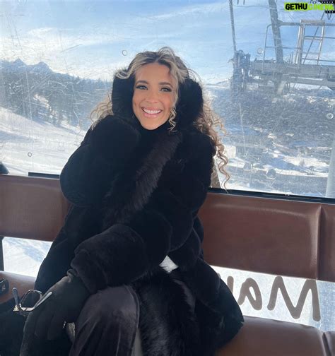 Roxy Striar Wiki Biography Age Photos Spouse And More