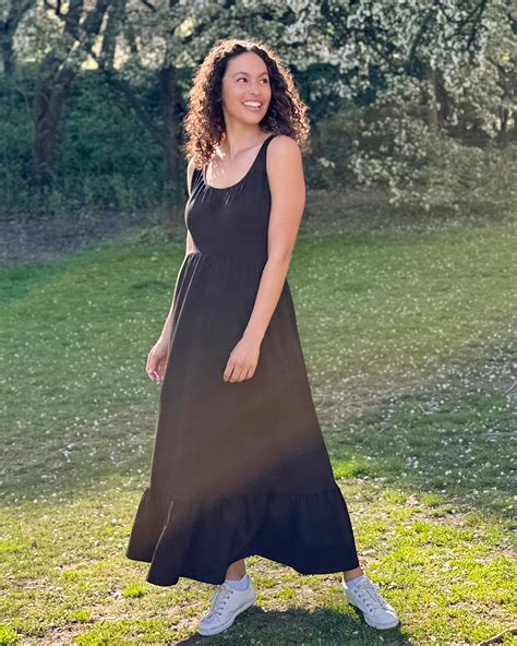 Sarita Dress In Black Elegantees