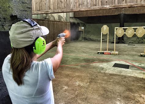 ליטל שמש Lital Shemesh On Twitter אבירי השיוויון והפמיניסטיות שהתקשו לעכל תמונה של אישה עם