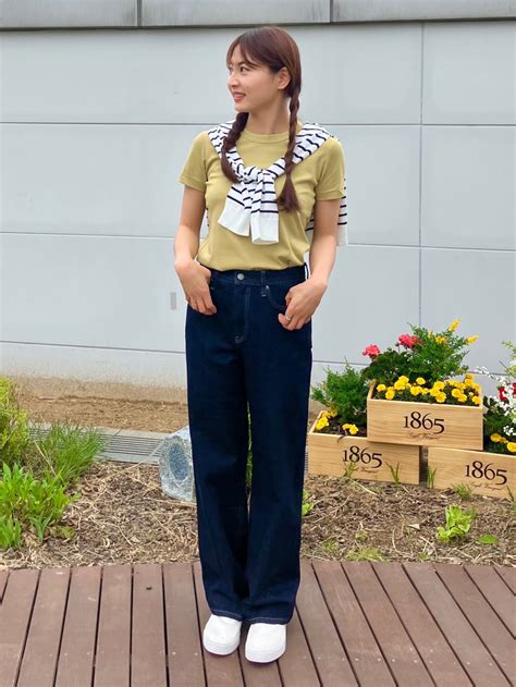 ดูไอเดียสไตล์การแต่งตัวสำหรับ「เสื้อยืด U คอกลม แขนสั้น、เสื้อคาร์ดิแกน กันยูวี Uv Protection คอ