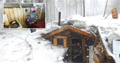 Video Man Builds Impressive Dugout Wooden Shelter In The Forest—‘life