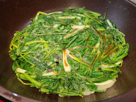 봄나물 아주 부드러운 쑥전