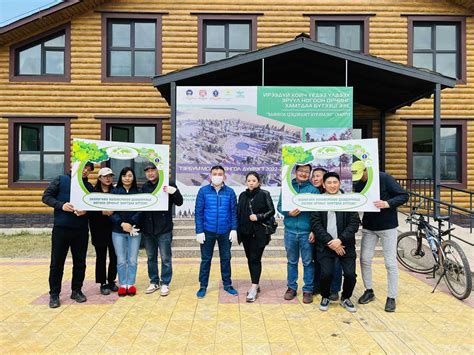 “Тэрбум мод” үндэсний хөдөлгөөнд нэгдэж мод тарьлаа Нийслэлийн агаар орчны бохирдолтой тэмцэх