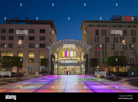 Eurovea Bratislava Banque De Photographies Et Dimages à Haute