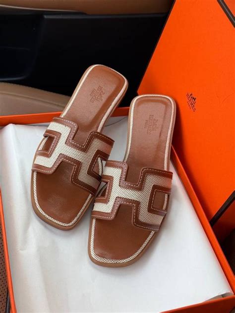 Шльопанці Hermes — ціна 5200 грн у каталозі Шльопанці Купити жіночі речі за доступною ціною на