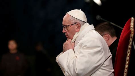 Папа Франциск прикани католиците да се молят за доброта и братство сред хората Новини бг