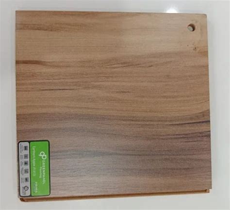 Earthern Apple Fl013 Wooden Laminate Flooring For Residential At ₹ 150