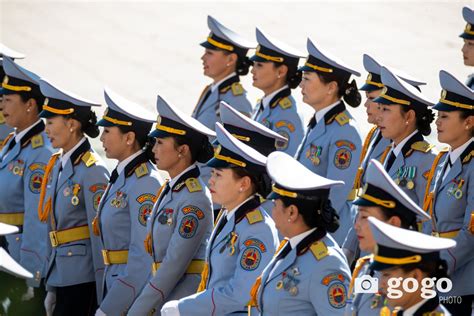 ФОТО Төрийн далбааны өдөрт зориулсан ёслолын жагсаалд 4000 гаруй алба хаагч оролцлоо