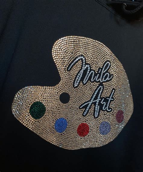 Rhinestone Inlay Инкрустация стразами💎 Christmas Decor🎄 Sofii Crystal • Instagram Photos