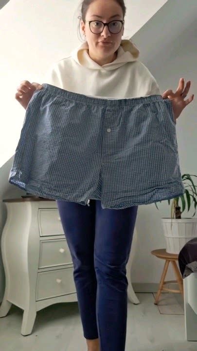Французы не ходят в трусах французы франция европа зима Shorts