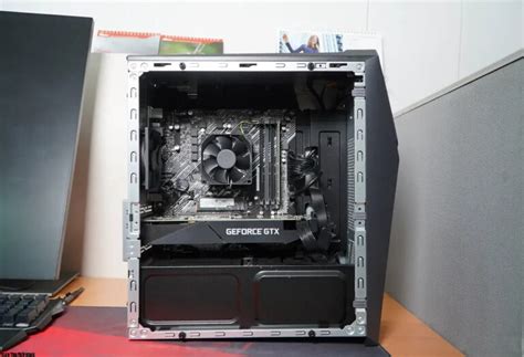 Asus Rog Strix G Dk Review Pre Built Gaming Pc For Esport