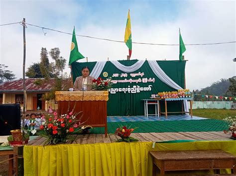 ကွန်ဟိန်းမြို့၊ အခြေခံပညာအလယ်တန်းကျောင်းခွဲ ဝမ်ပန် တွင် ပညာရေးစုံညီပွဲတော်နှင့် ဆုနှင်းသဘင်အခမ