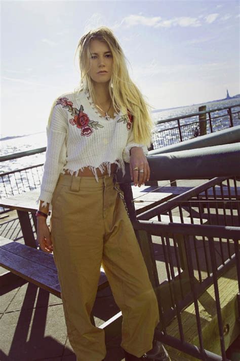 Unique Models And Talent Mackenzie L