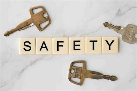 The Top Apartment Building Security System Features For 2025