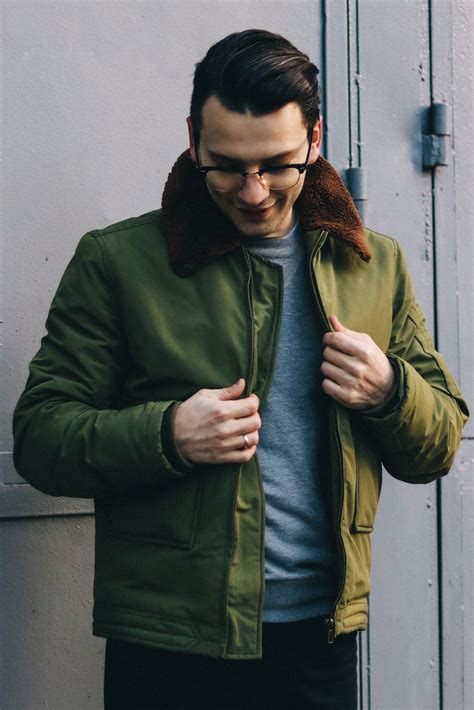 Mastering Model Poses Artistic Hive