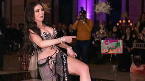 شاهد الراقصة دينا تخلع ملابسها الداخلية سر اشهر فيديو ثقافي في تاريخ