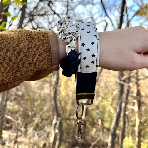 Scrappy Key Fob Black And White Starry Little Sister Sewing