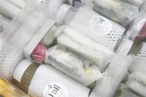 오복떡방앗간덕포시장 모라조문떡 조문답례떡으로 식혜 꿀설기 영양떡 오색송편 4가지구성으로 100세트 포장해드렸어요 조문스티커도 모두붙여드리구요 주문해주셔서 감사합니다