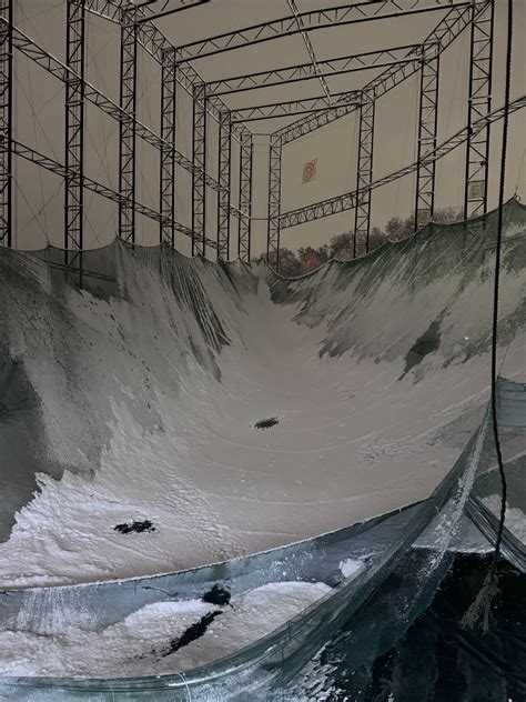 첫 눈에 강한 어퍼컷을 씨게 맞은 것 같다 첫 눈이라는 설렘도 잠시 이틀 동안 내린 첫 눈으로 인해 내 주변의 환경이 많이