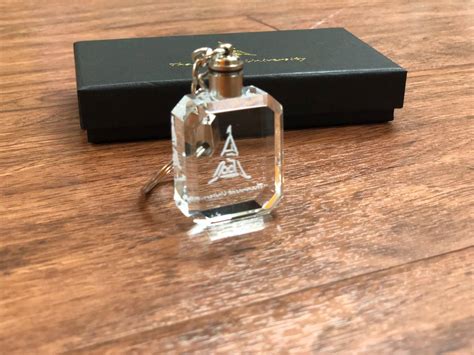 พวงกุญแจ ลายโดม ศูนย์หนังสือมหาวิทยาลัยธรรมศาสตร์