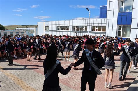 Орхон аймгийн Ерөнхий боловсролын Лаборатори Viii сургууль Added A New Орхон аймгийн