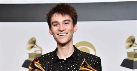 Jacob Collier Height Weight Body Measurements Shoe Size
