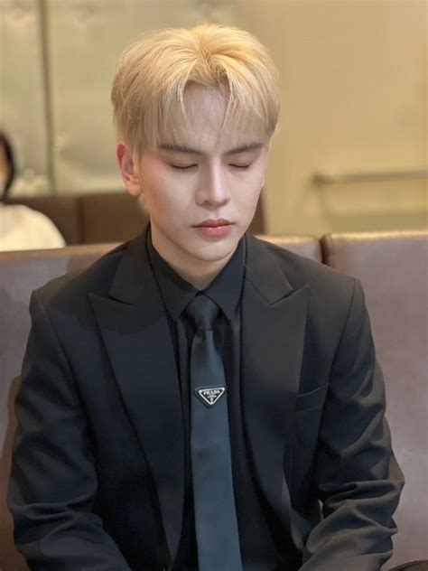 คนตื่นธรรม คนตื่นธรรม Added A New Photo — At หมอเส็ง