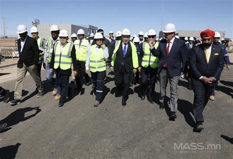 Л Оюун Эрдэнэ Газрын тос боловсруулах үйлдвэрийн бүтээн байгуулалтыг бүхий л талаар дэмжинэ