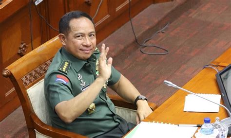 Menyambut Panglima Baru