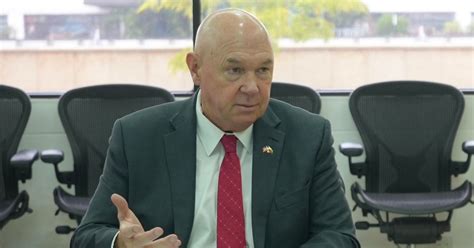 Encargado De Negocios De Estados Unidos John Mcnamara Instó Al