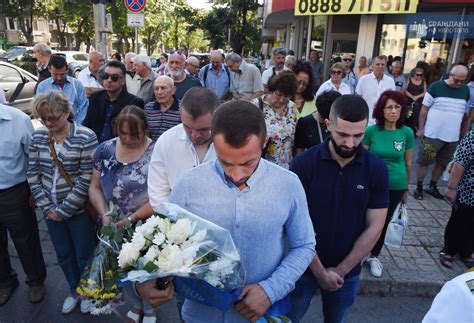 Откриха паметник на ген Иван Колев във Варна Граждани на квартала