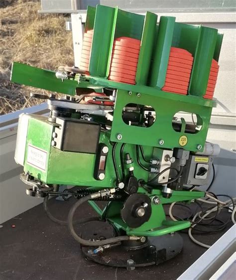 Stroj Za Glinaste Golobe