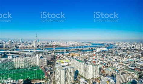 푸른 하늘과 화창한 날 후 나 보 리 도쿄 일본에서 도쿄 스카이 파노라마 도시 도시 스카이 라인 조감도 낮에 대한 스톡 사진 및 기타 이미지 Istock