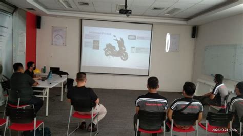 Hatta Mochammad On Linkedin Iot Emobility Electricvehicle Gpstracking Emotorcycles
