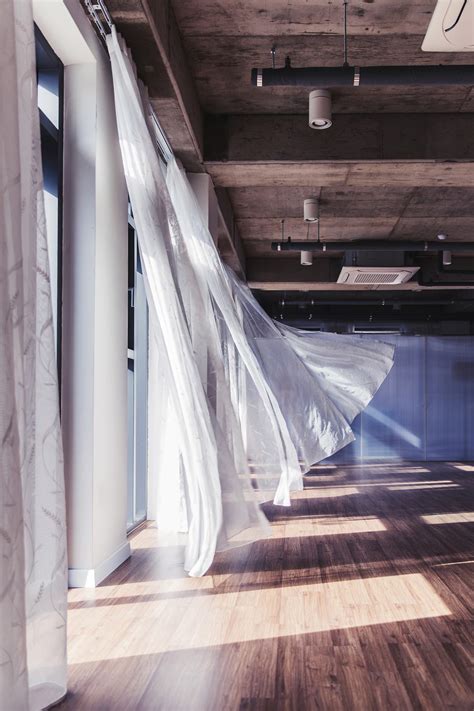 대구칠곡교회 청년부 [종려주일] 오늘은 종려주일입니다 🌿 예수님께서 십자가 죽음을 위해 예루살렘에 입성하신 날을 기념하는 날입니다 예수님께서 나귀를 타시고 예루살렘에