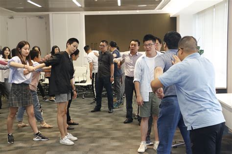 华宝 华宝股份上海园区联合工会开展“情绪的减压与放松”培训活动