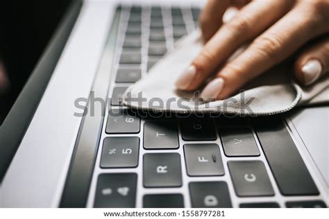 8 530 Clean Data Laptop Royalty Free Photos And Stock Images Shutterstock