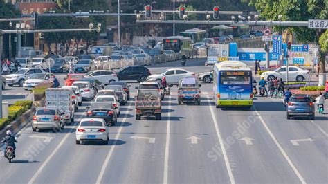 แผนภูมิโปสเตอร์ไฟแดง สวัสดีตอนเช้าค่ะ ดาวน์โหลดพื้นหลัง Powerpoint ฟรี Slidesdocs