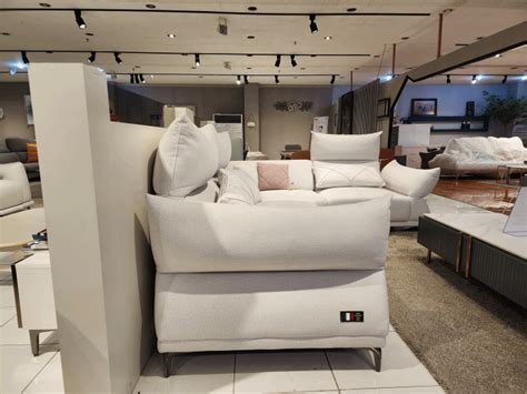 화이트 인테리어로 꾸민 부산 신축아파트 가구 후기