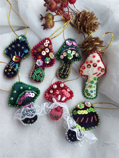 Коледни орнаменти за елха или декорация Сет от 7 гъбки Handmasters Bg