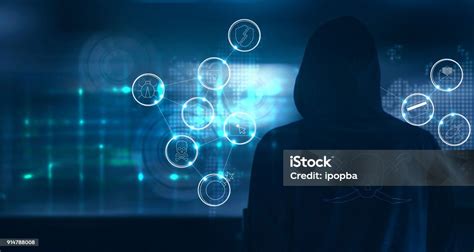 해커 서 고 세계 지도 및 화면 이진 코드 배경에 사이버 범죄 아이콘으로 공격 준비 데이터에 대한 스톡 사진 및 기타 이미지 데이터 컴퓨터 범죄 폭탄 Istock