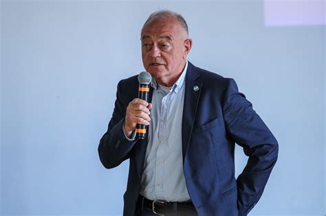 ПИК Tv Депутатите от ППДБ се събраха на “Кърниградска” Асен Василев Няма да бъдем значка на