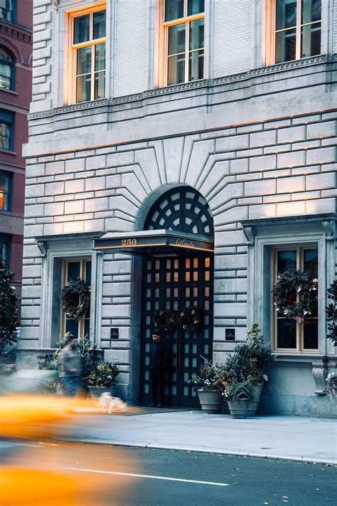 Travel Guide To Nomad Nyc The Fifth Avenue Hotel