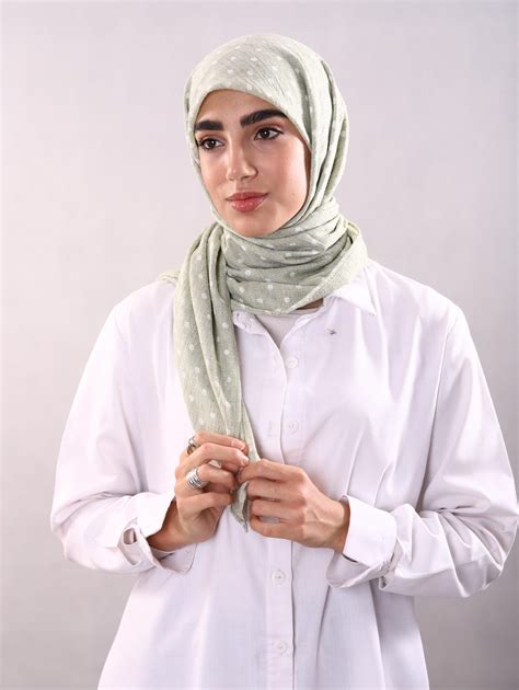 روسری وال نخی ژاکارد خالخالی سبز روشن مهنا