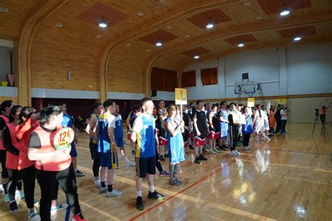 Үй Цай сургуулийн Vi Xii ангийн эцэг эхчүүдийн дунд “Сагсан бөмбөг” ийн тэмцээнийг зохион