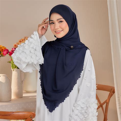 Suk09 Marabelle Shawlforyou
