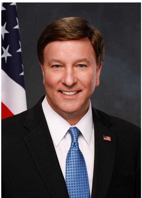 📌💥爆冷出线，川普团队联系这位鹰派议员出任防长