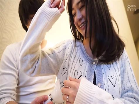 M896g12 I Tried To Mischief With A Sex Toy To A Black Haired Young Wife