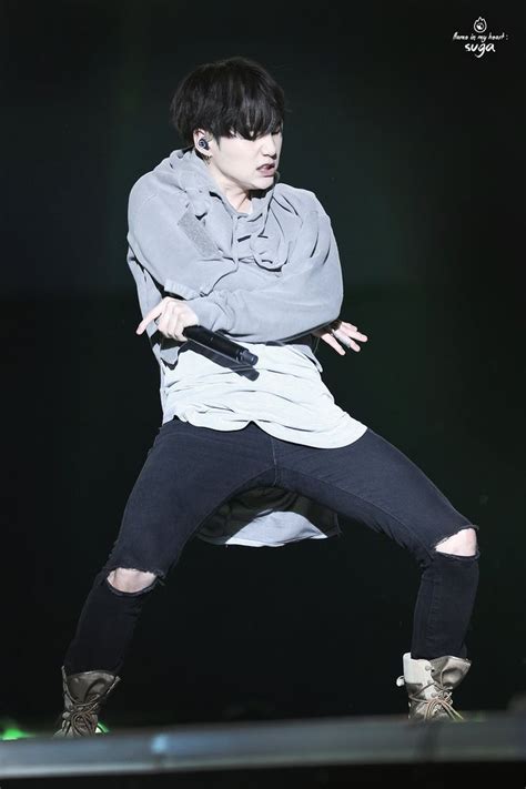 Hình ảnh được Nhúng Min Yoongi Suga Bts Yoongi
